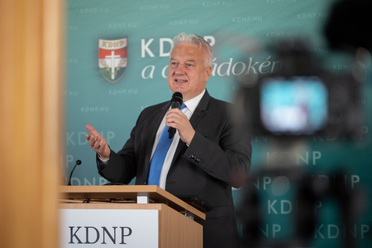 Meghatározó kereszténydemokrata jelenlét az Országgyűlésben, a ...